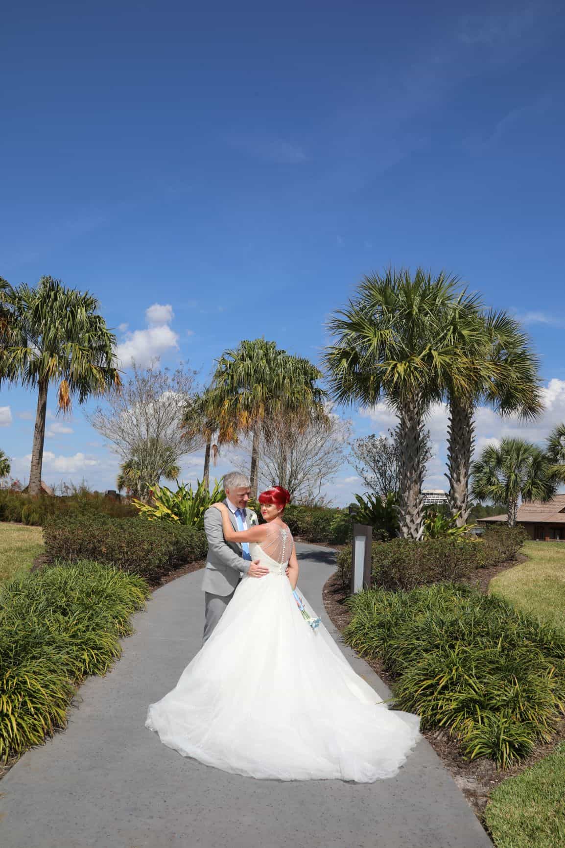 Cinderella Wedding Theme | Danielle and Steven at Paddlefish Disney ...