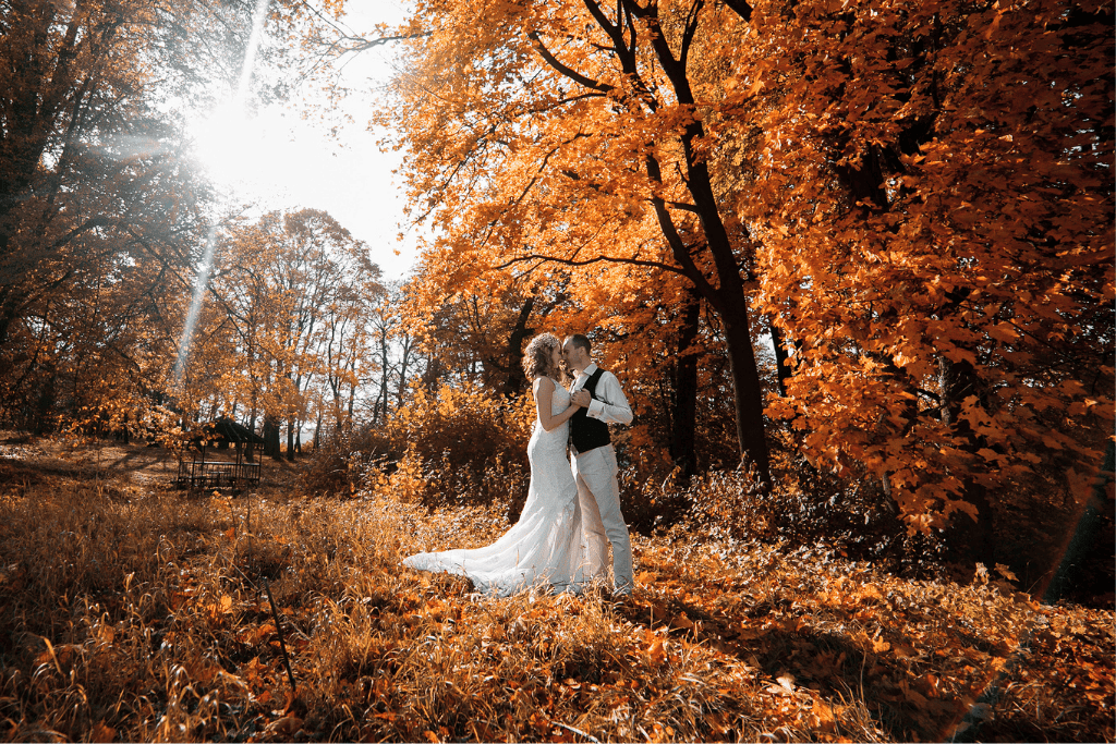8 Beautiful and Fun Small Wedding Ideas for Fall | Discovering - Just ...