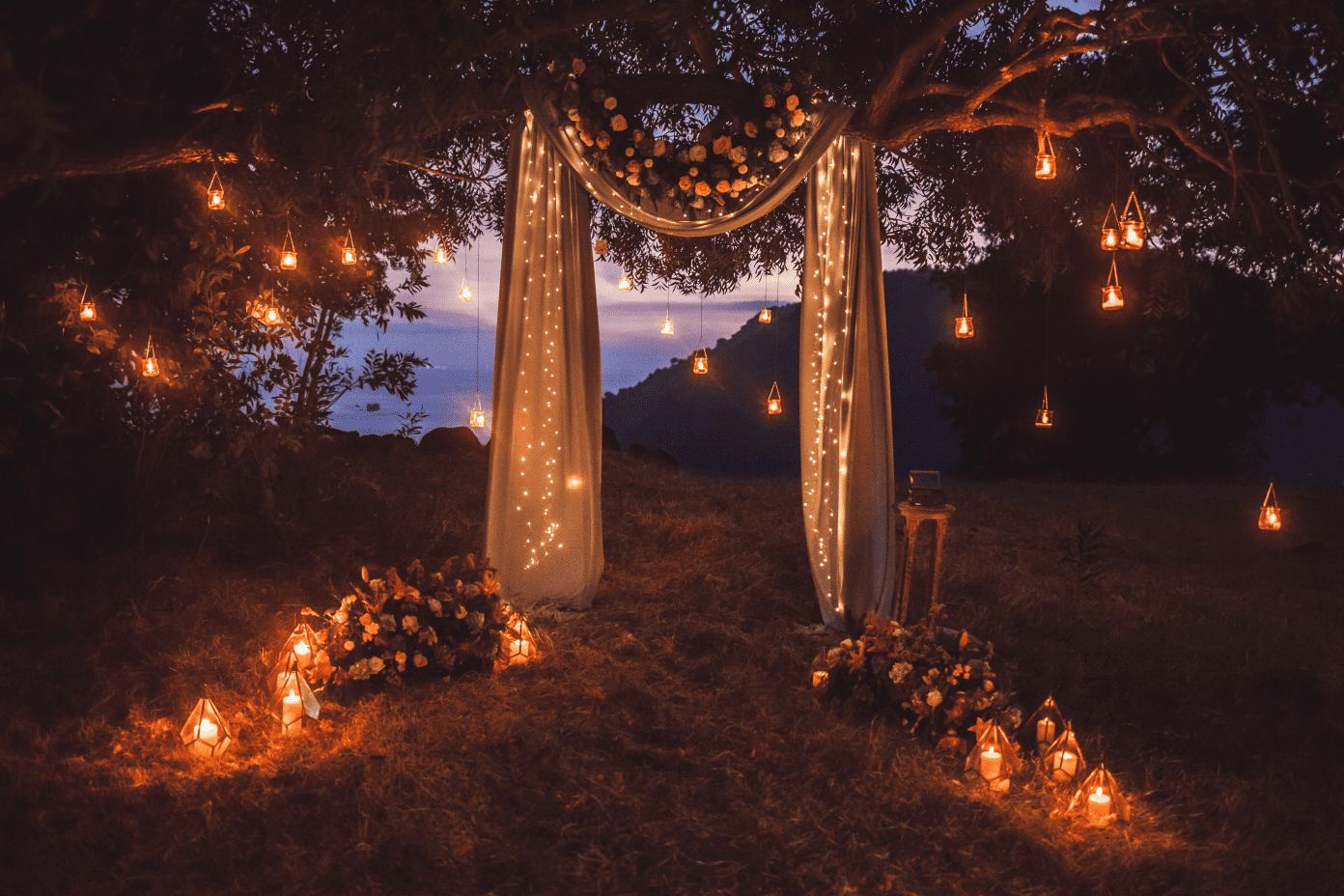 How to Plan an Unforgettable October Wedding | Shopping - Just Marry!