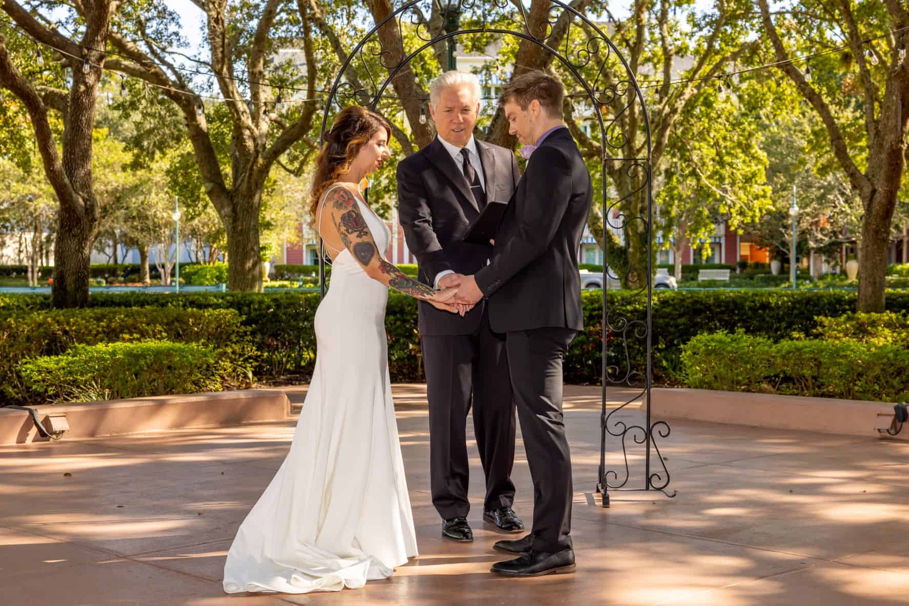 Haunted Mansion Wedding | Stacie and Bryan at the WDW Swan and Dolphin ...