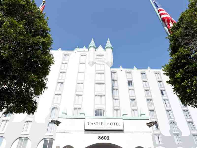 Castle Hotel - Just Marry!