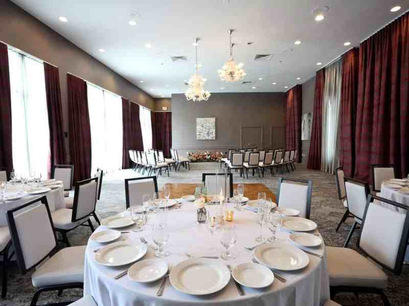 Castle Hotel - Just Marry!