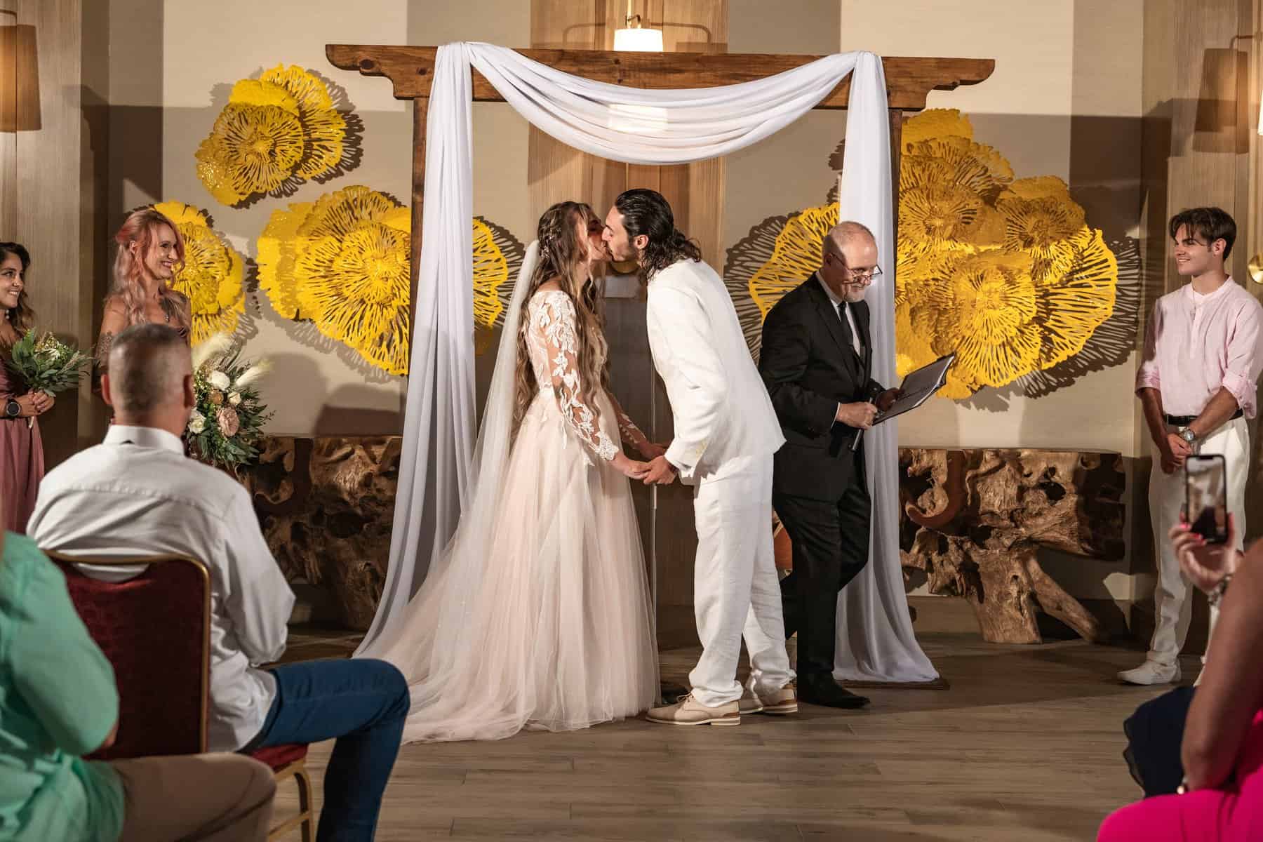 Universal Studios Wedding | Claudia and Tobie at the Loews Royal ...