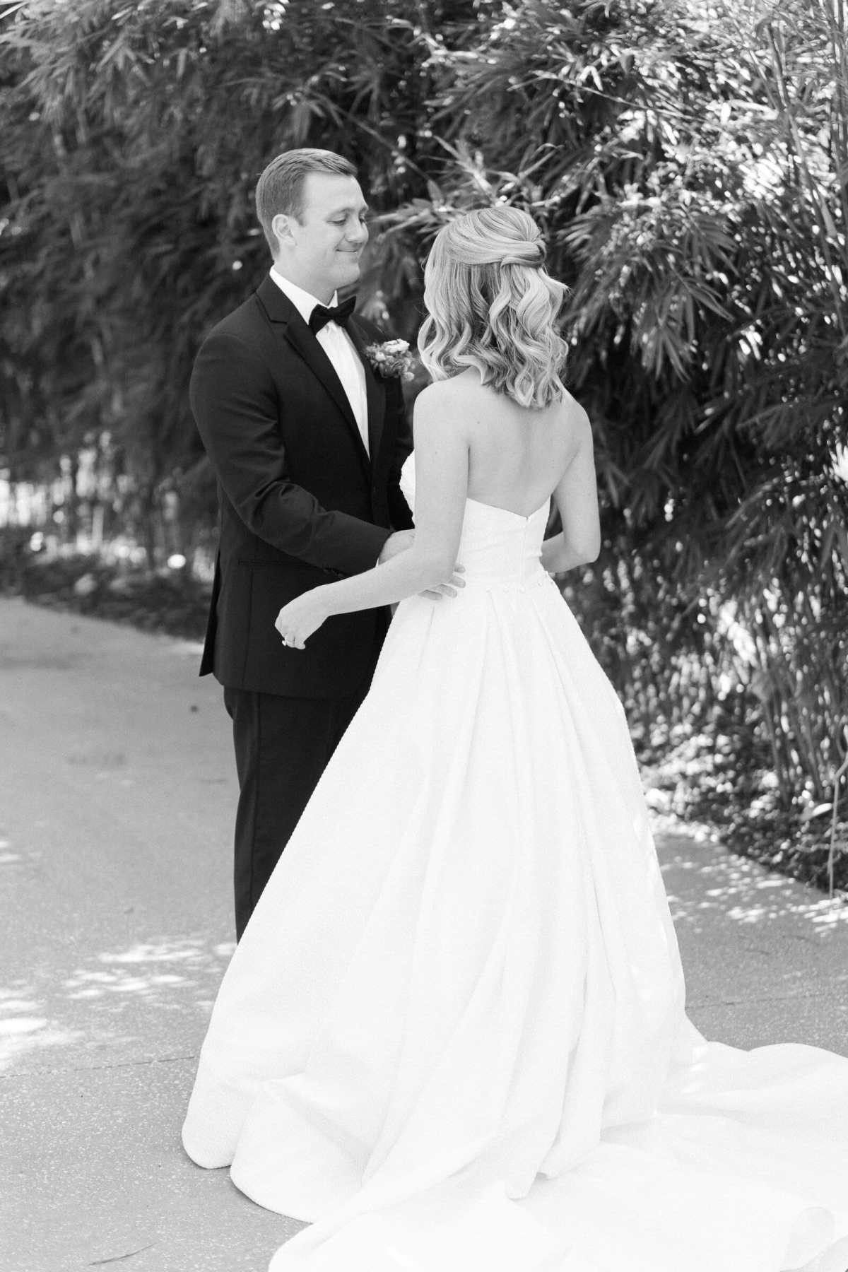 Trendy Wedding | Morgan and Allen at the WDW Swan Reserve - Just Marry!