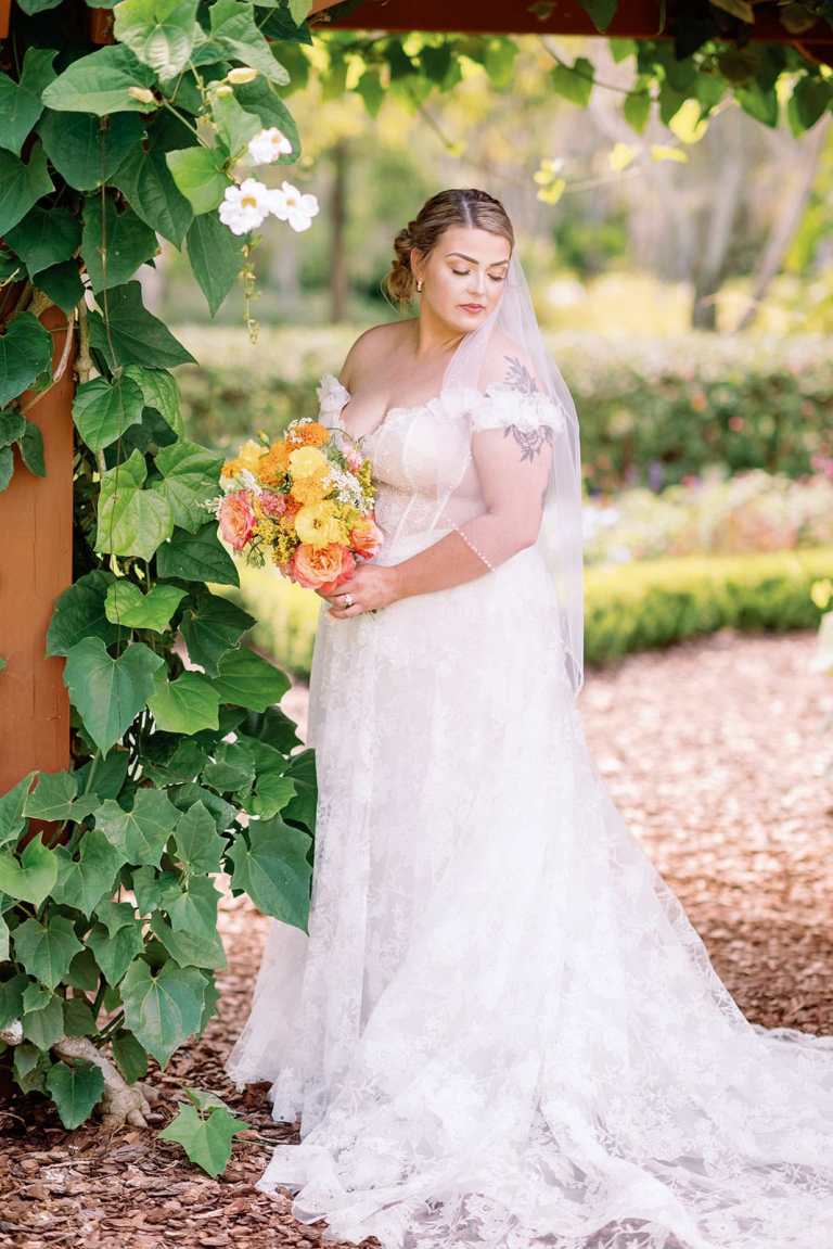 Savannah and Pearce’s Colorful Spring Wedding at the Hard Rock Hotel ...
