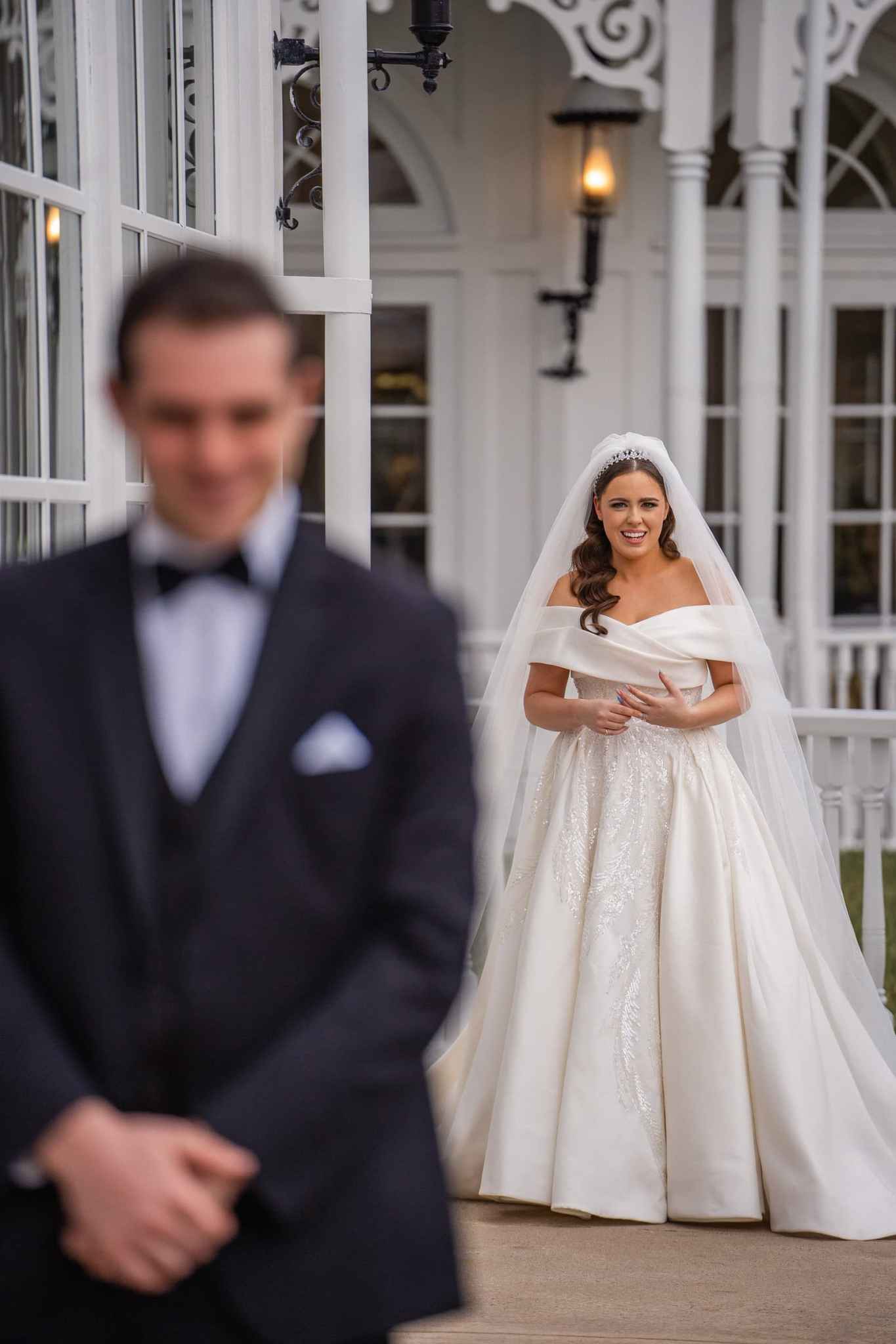 Frozen Wedding | Allison and Scott at Disney’s Wedding Pavilion - Just ...