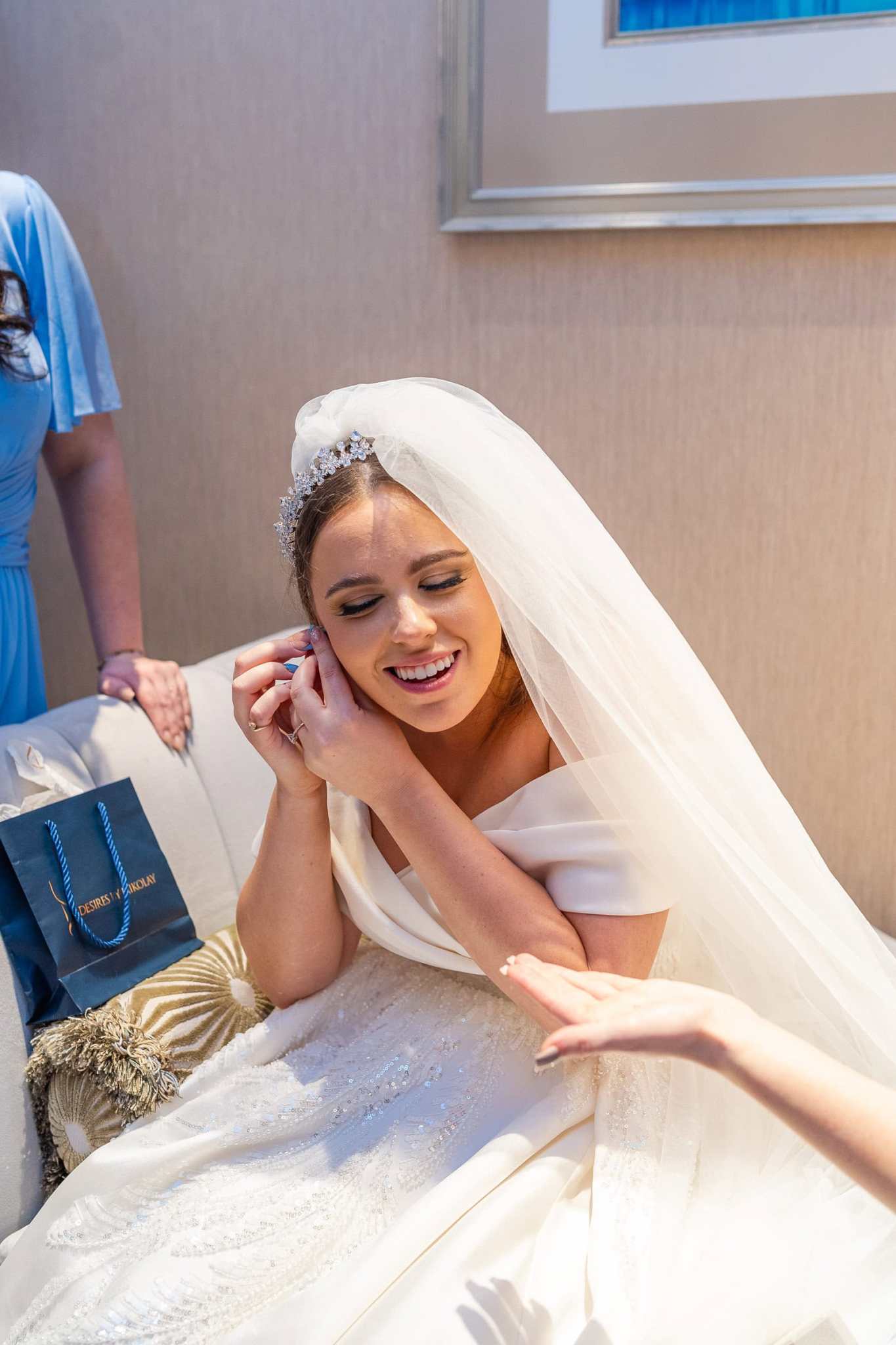 Frozen Wedding | Allison and Scott at Disney’s Wedding Pavilion - Just ...